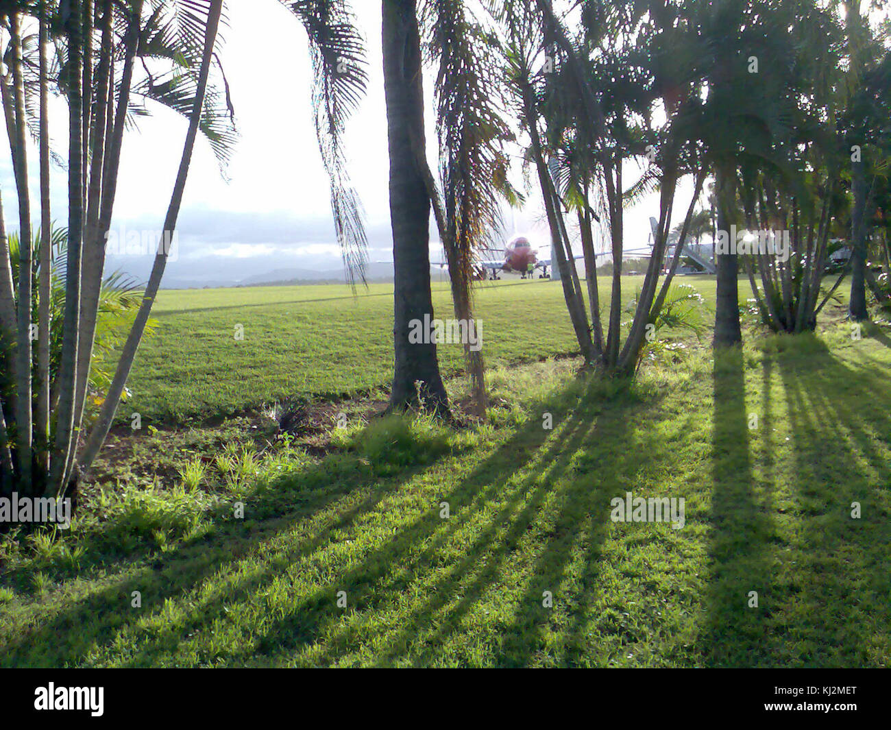 Whitsunday coast airport hi-res stock photography and images - Alamy