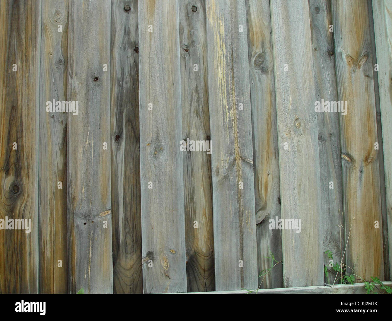Wooden fence slats Stock Photo - Alamy