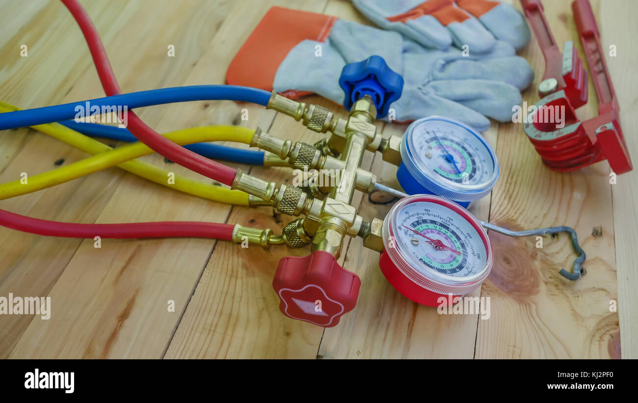 manometers measuring equipment for filling air conditioners Stock Photo ...