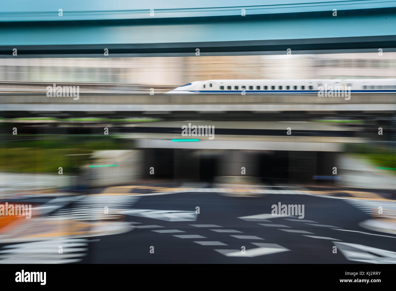 Tokyo high speed train Stock Photo - Alamy