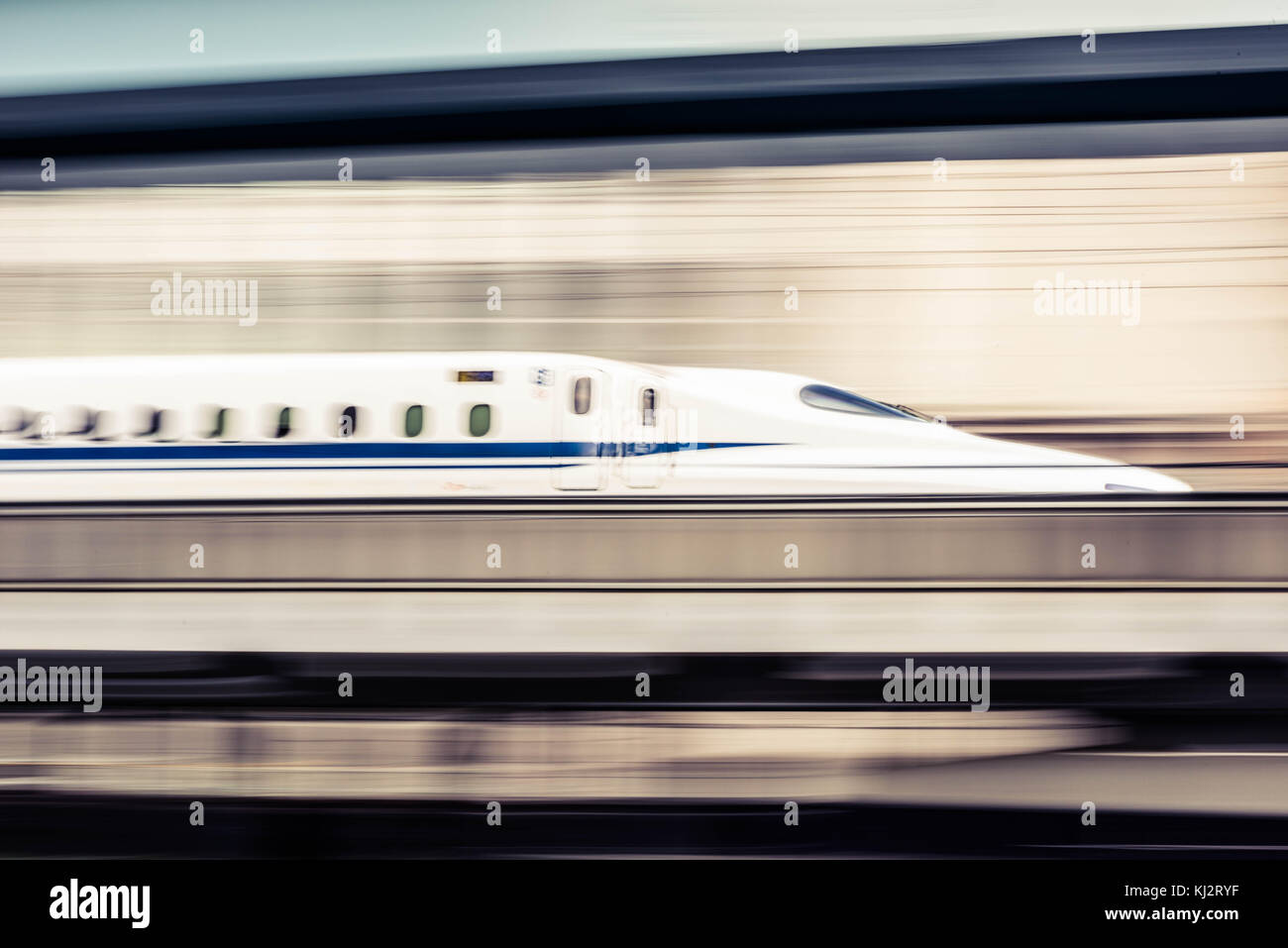 Tokyo high speed train Stock Photo - Alamy