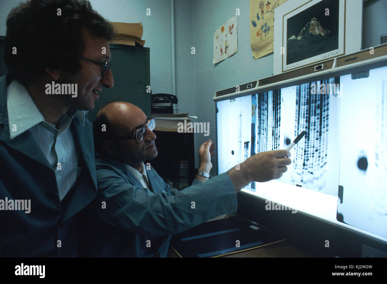 Old dna sequencing hi-res stock photography and images - Alamy