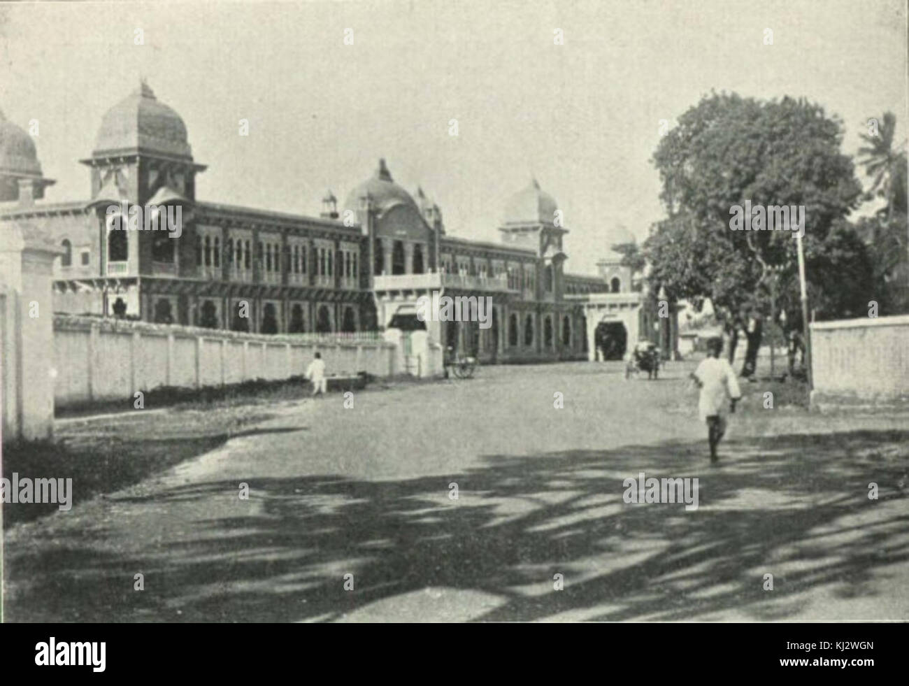 Chennai egmore railway station hi-res stock photography and images - Alamy