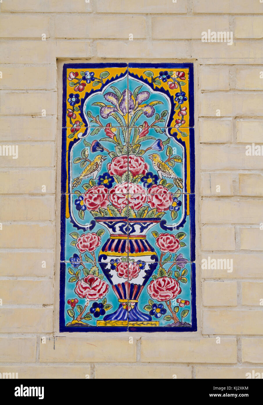 Arabic ceramic tile colorful art Stock Photo - Alamy