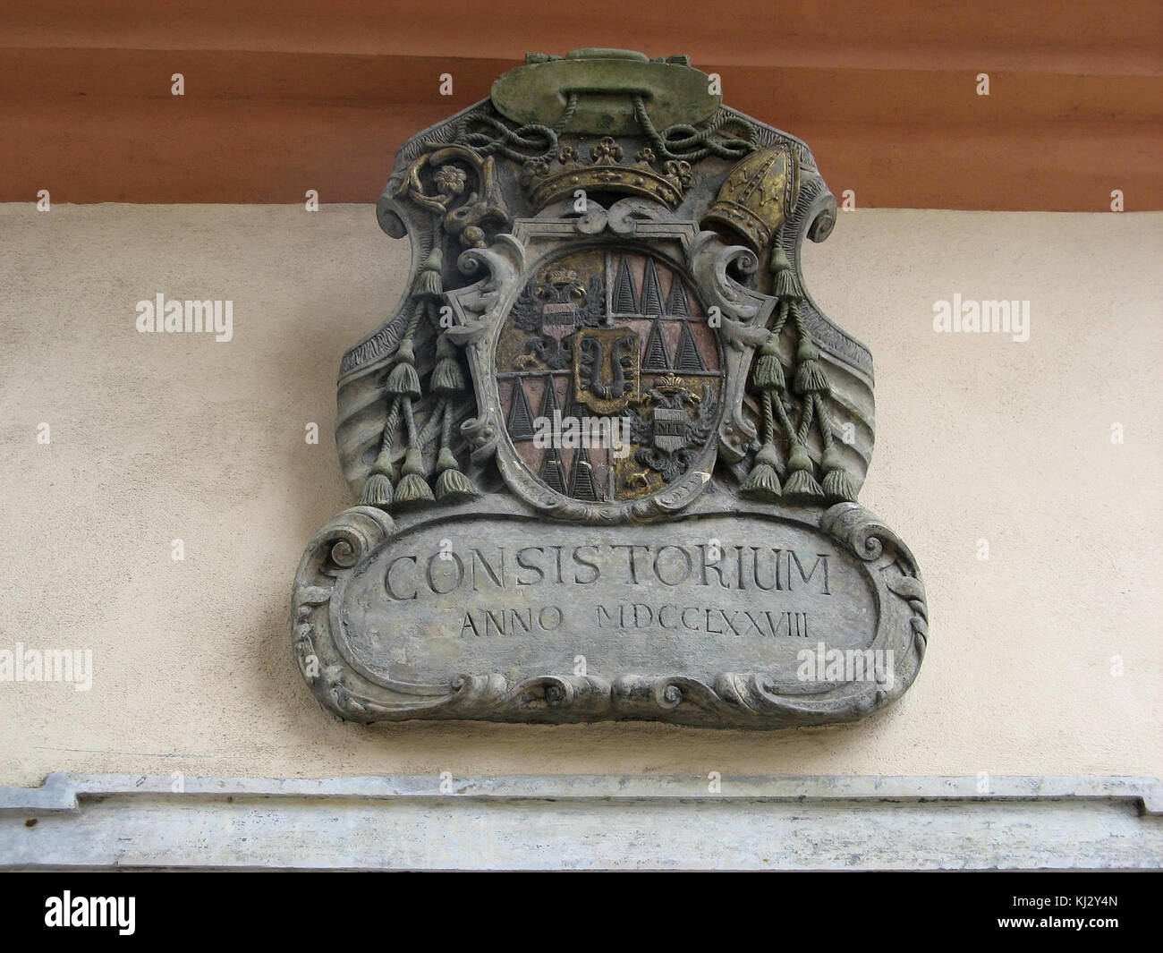 Building buildings heraldry hi-res stock photography and images - Alamy