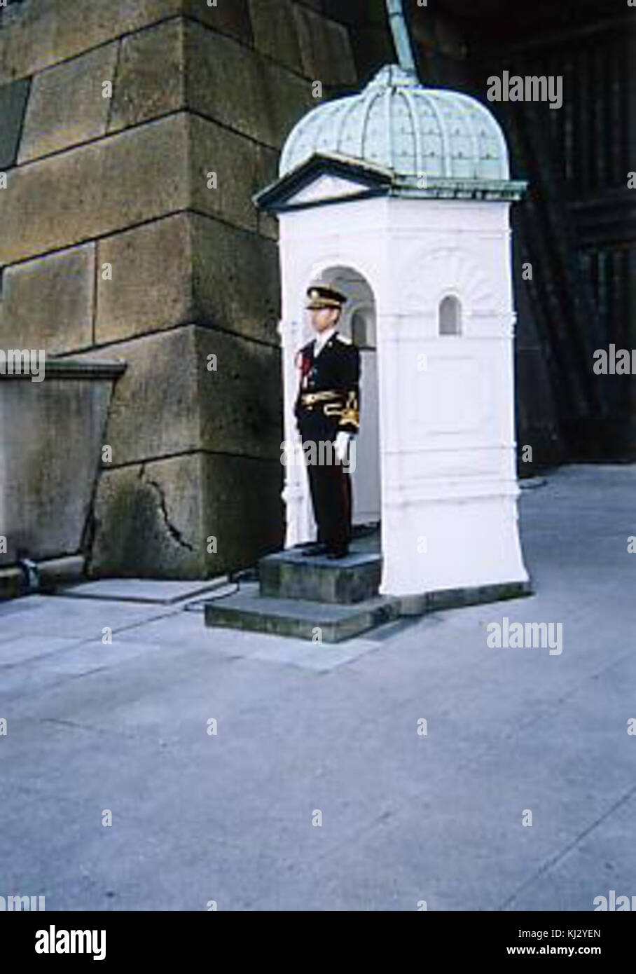 Sentry guard hi-res stock photography and images - Alamy