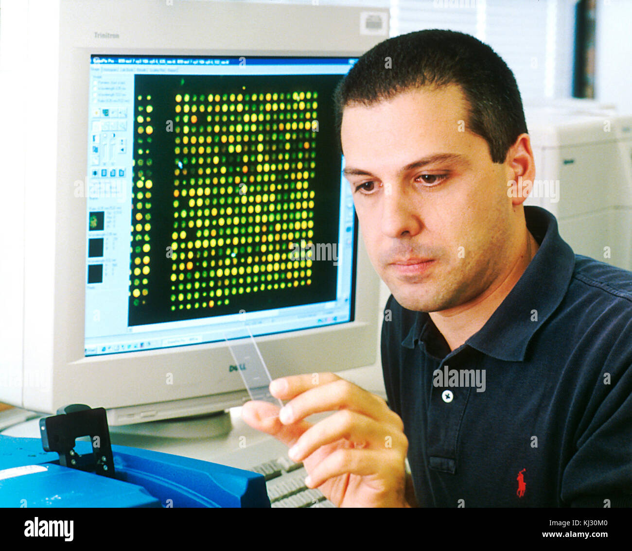 Microarray illustration hi-res stock photography and images - Alamy