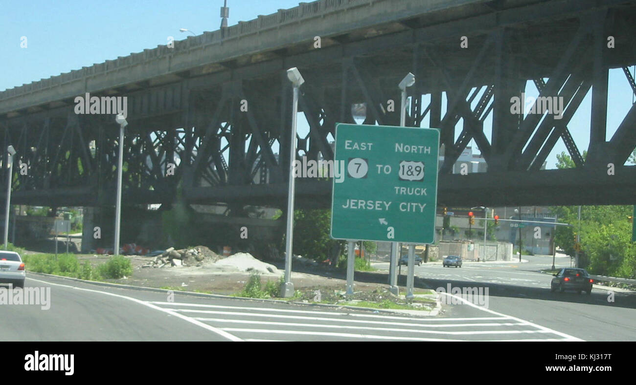 Route 7 with traffic sign hi-res stock photography and images - Alamy