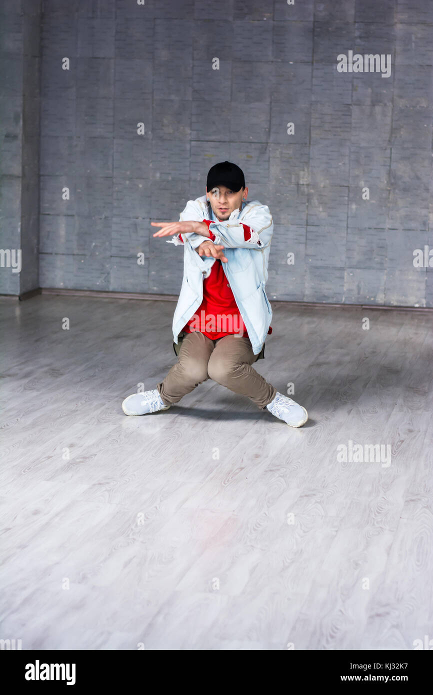 Teen boy dance hi-res stock photography and images - Alamy