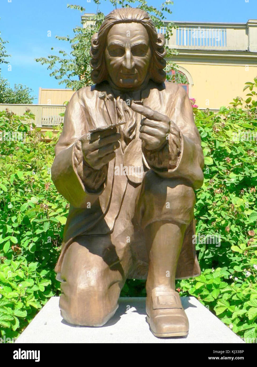 Statue of carl von linne carolus linnaeus Stock Photo - Alamy