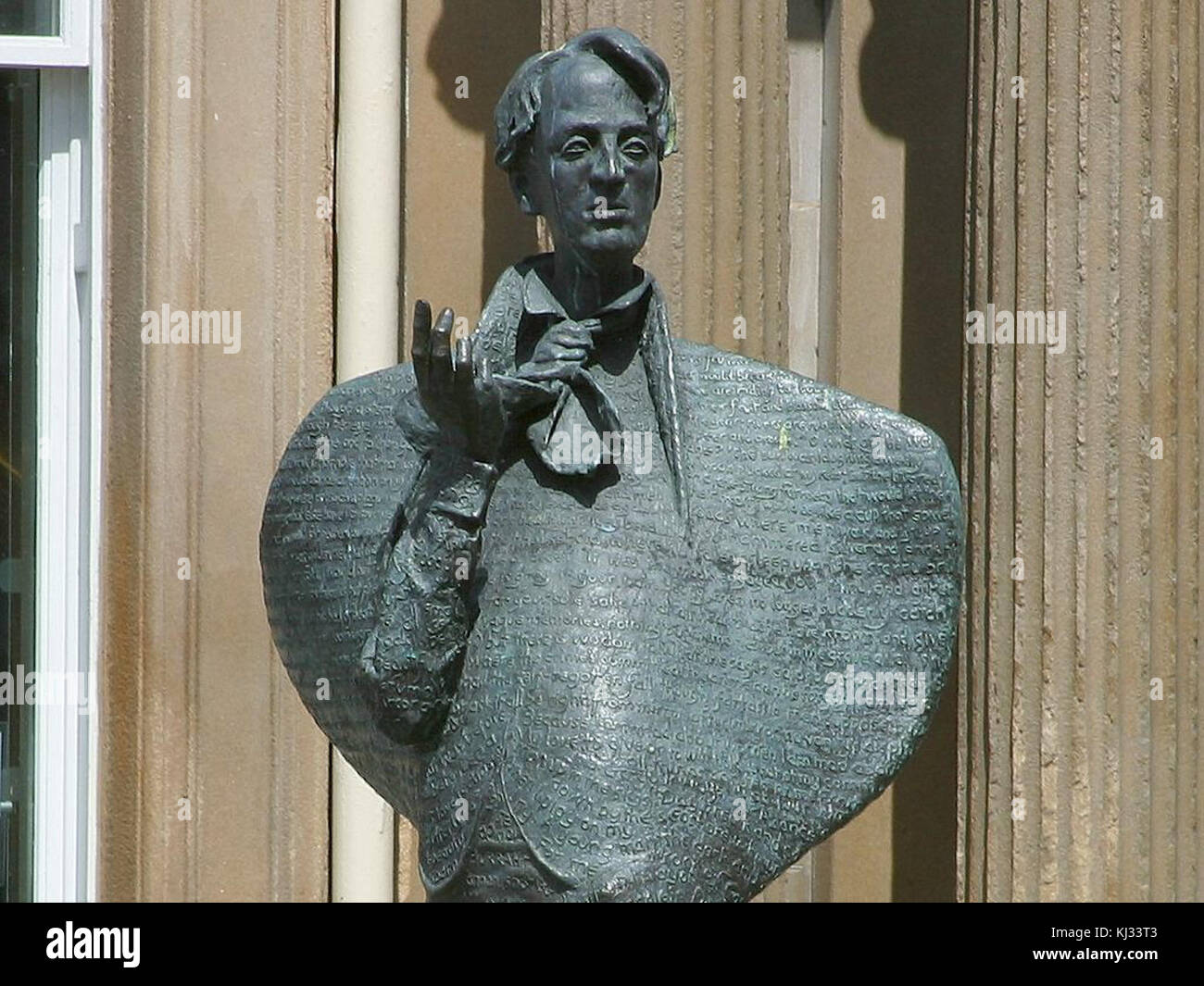 Yeats statue hi-res stock photography and images - Alamy