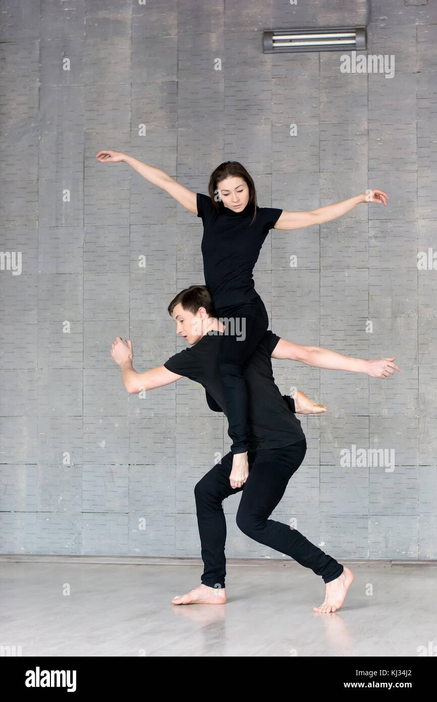 Acrobatic position hi-res stock photography and images - Alamy