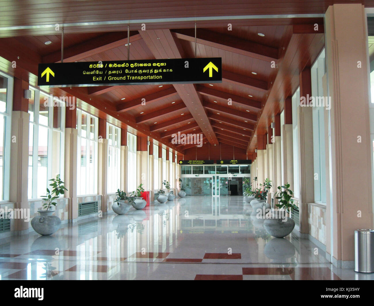 Mattala Rajapaksa International Airport Terminal building Stock Photo ...