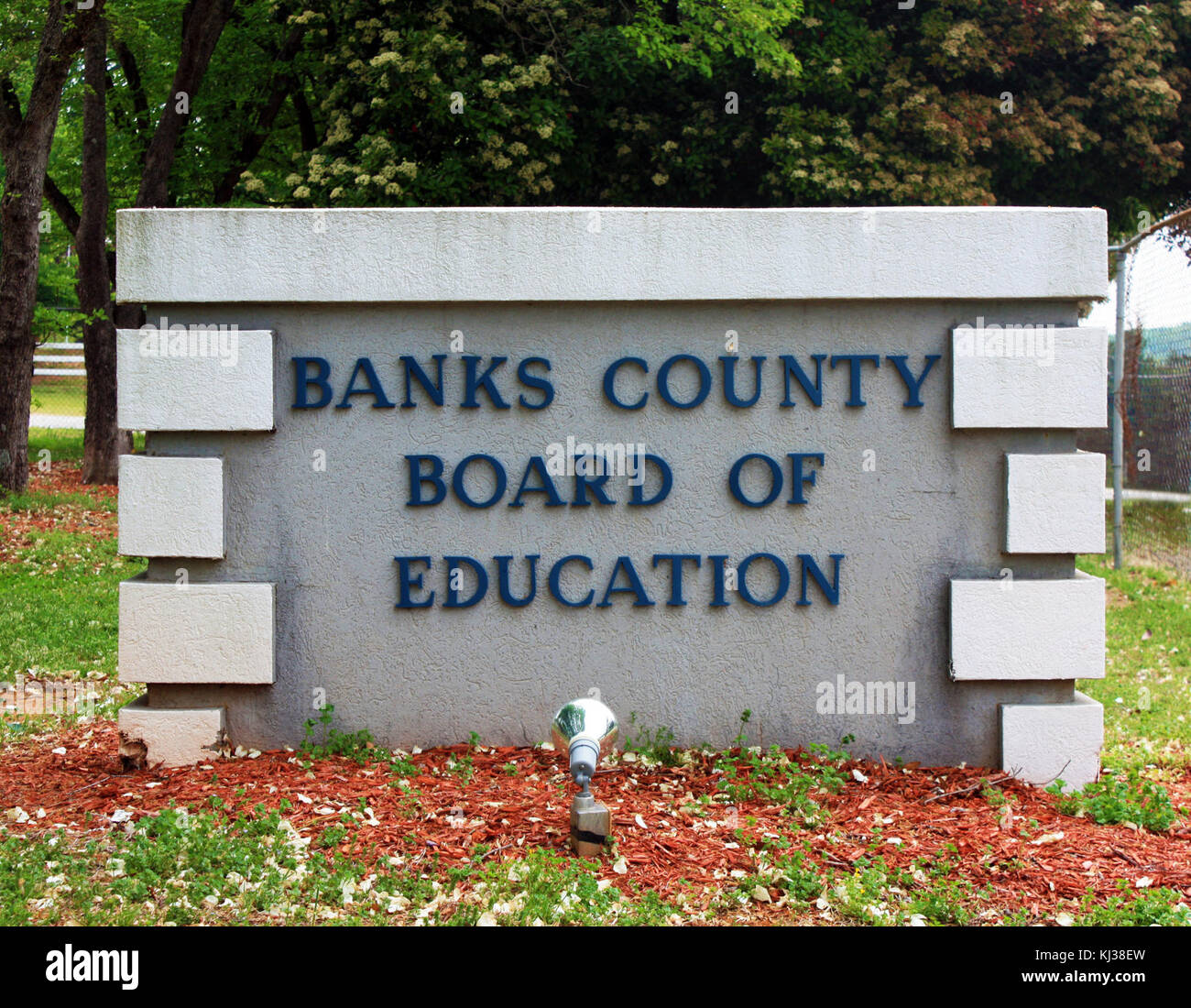 Institutional sign hi-res stock photography and images - Alamy