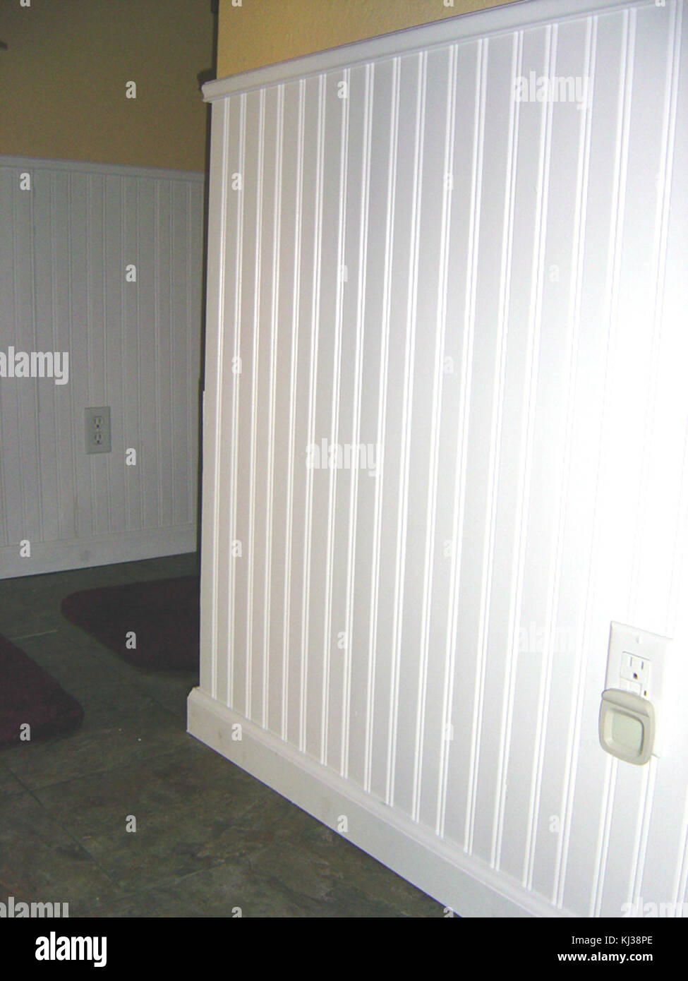 Wainscotting hi-res stock photography and images - Alamy