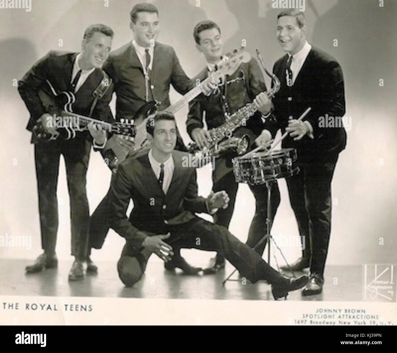 1950s teens and rock and roll hi-res stock photography and images - Alamy