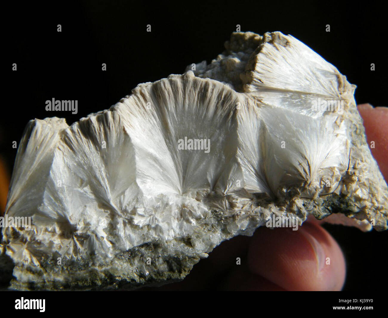 Calcium silicate mineral hi-res stock photography and images - Alamy