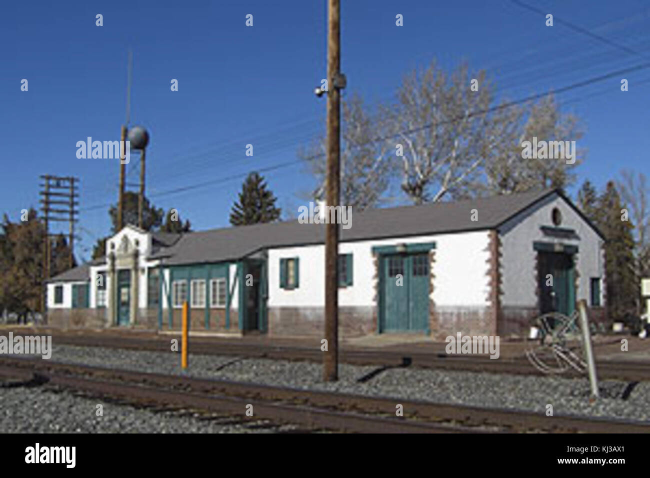 Track side hi-res stock photography and images - Alamy