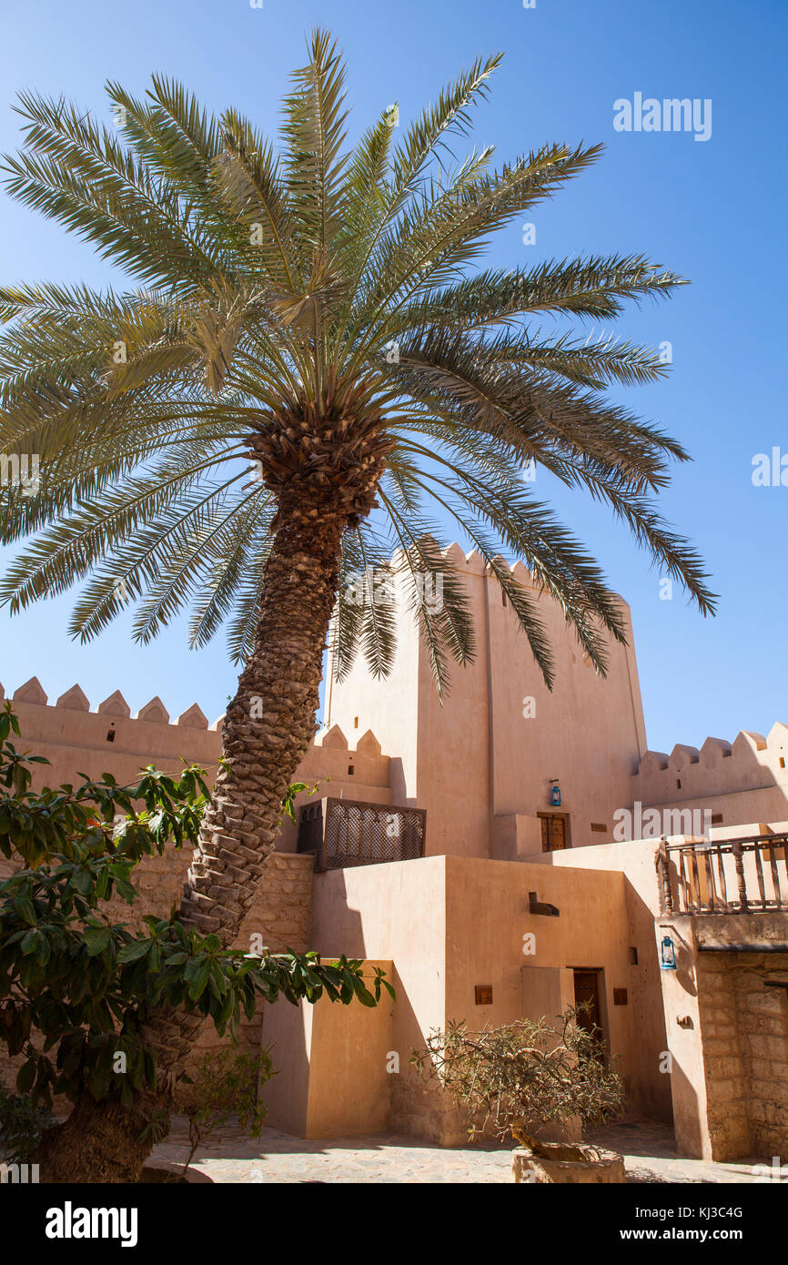 Omani culture hi-res stock photography and images - Alamy