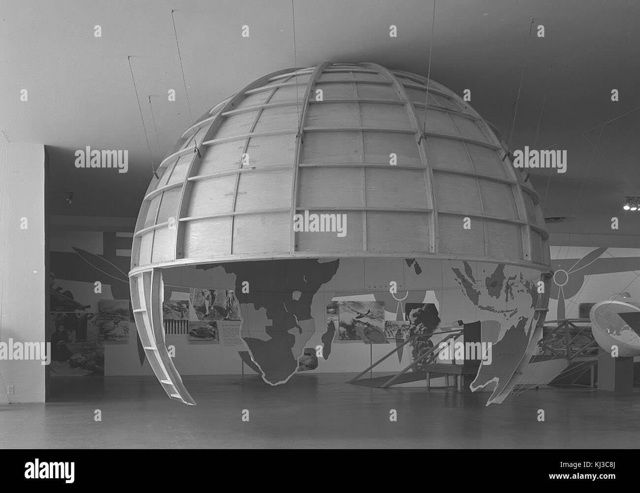 Art museum promotion Black and White Stock Photos & Images - Alamy