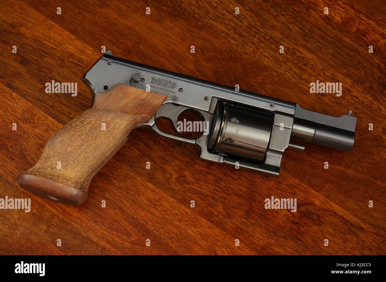 Mtr design hi-res stock photography and images - Alamy