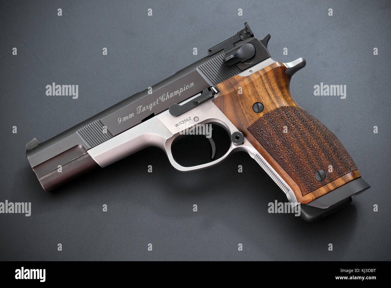 Smith and Wesson, Target Champion 9mm, left (20655796914 Stock Photo ...