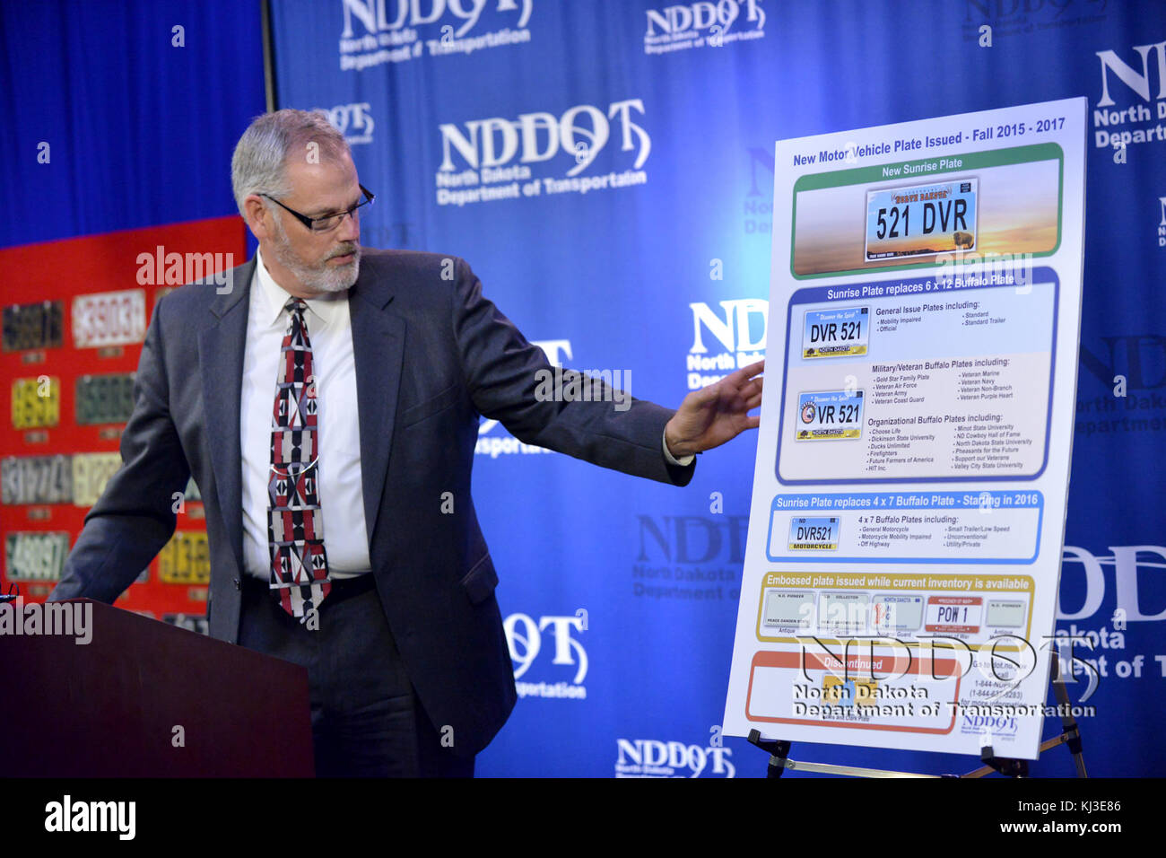 Plate press hi-res stock photography and images - Alamy