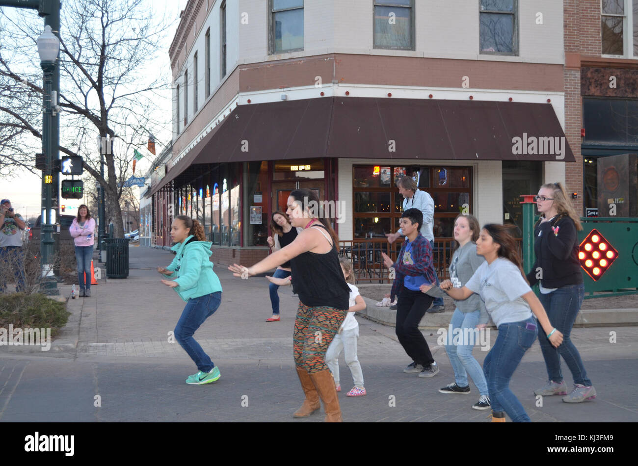 Dance Walk (25843759682 Stock Photo - Alamy