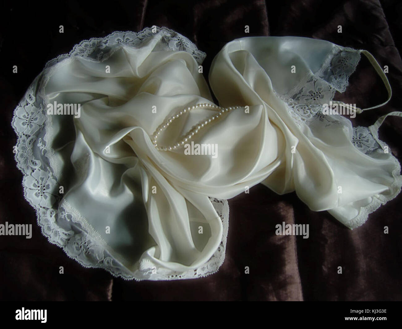 Clothing slip hi-res stock photography and images - Alamy