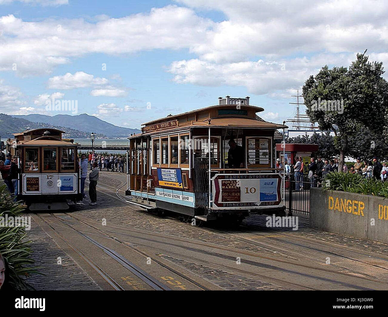 Trolley cars hi-res stock photography and images - Alamy