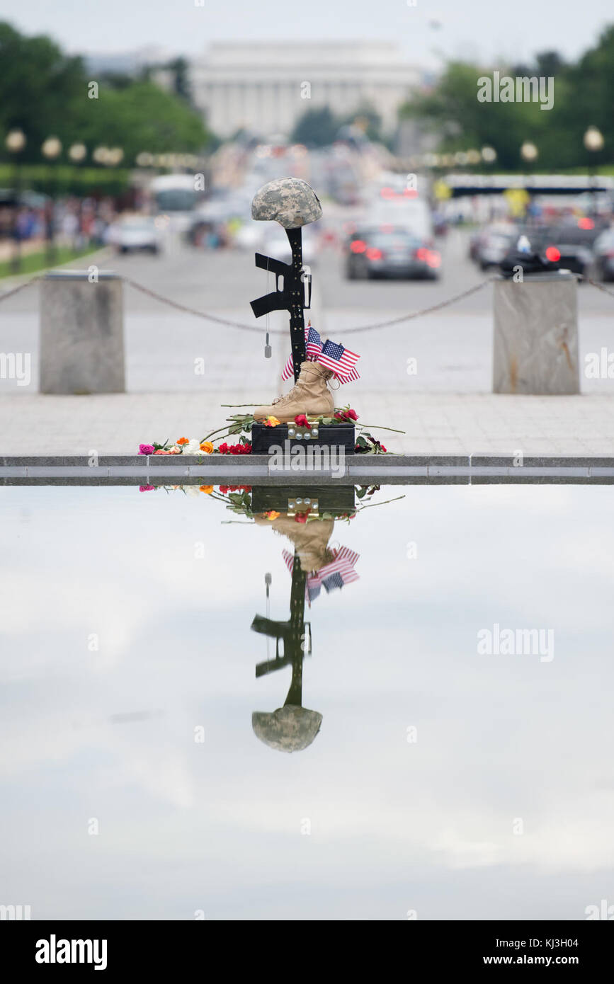 Veterans day observance arlington hi-res stock photography and images ...