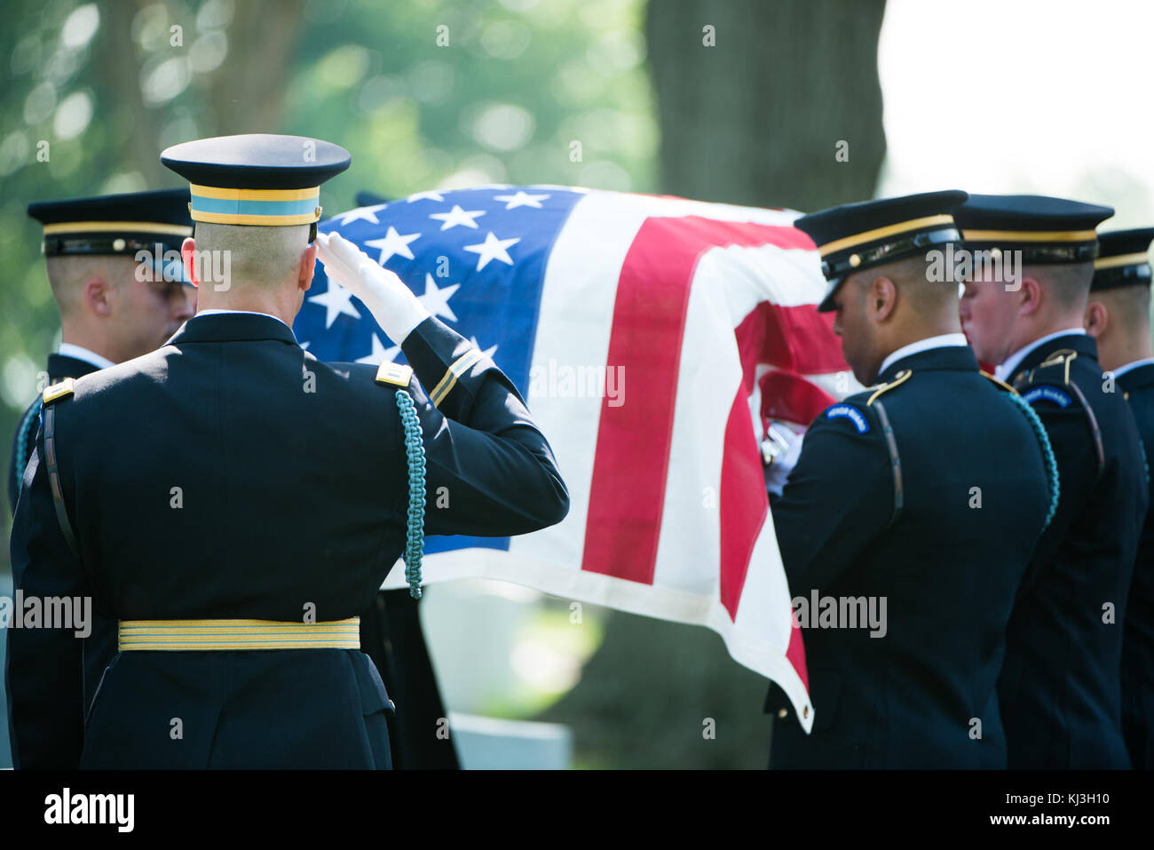 The graveside service for U.S. Army Capt. Stephanie Rader in Arlington ...