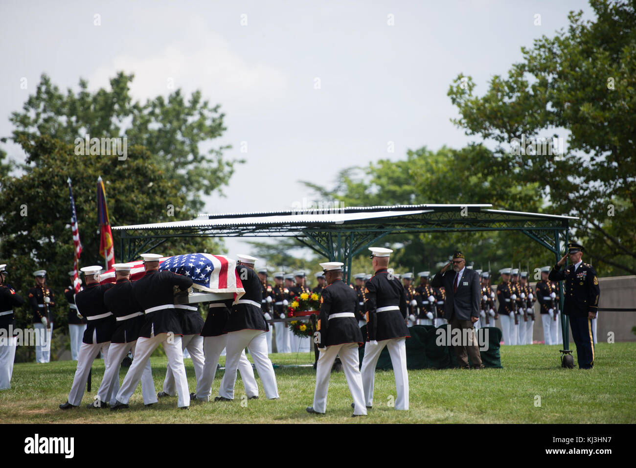 Graveside service for U.S. Marine Corps Pvt. Robert Carter Jr. in ...