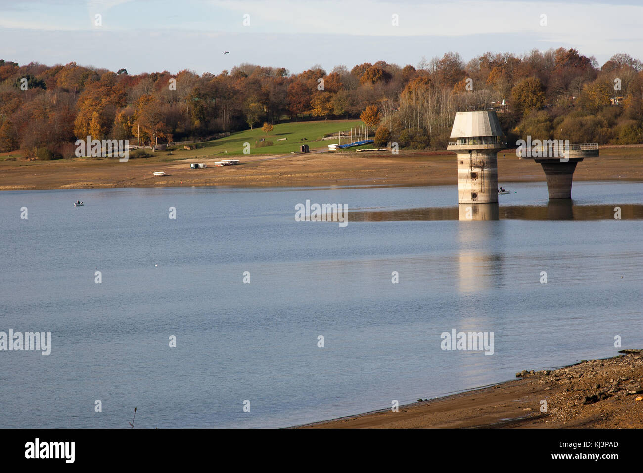 Bewl Water reservoir low capacity level Stock Photo - Alamy