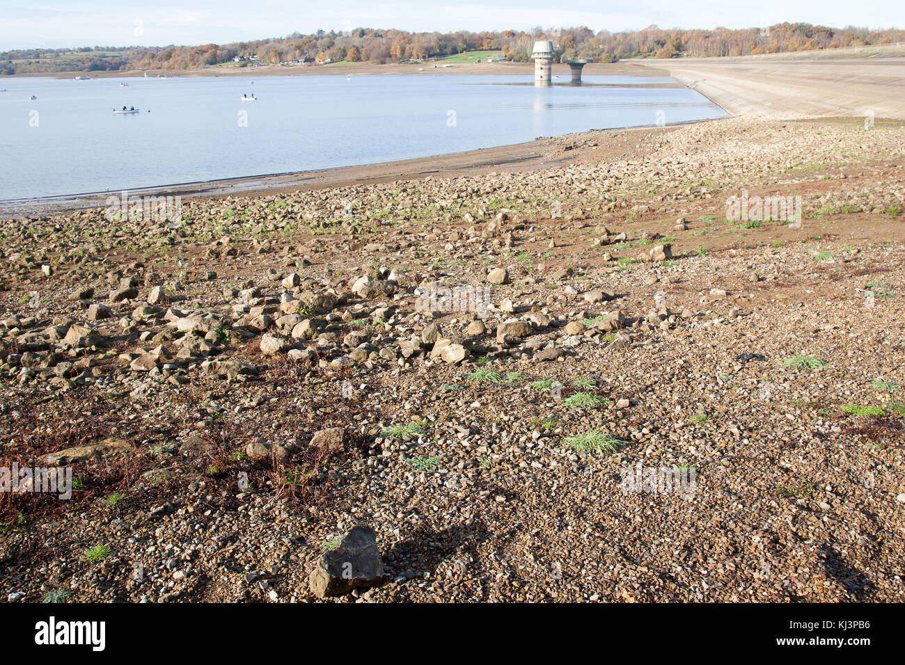 Bewl Water reservoir low capacity level Stock Photo - Alamy