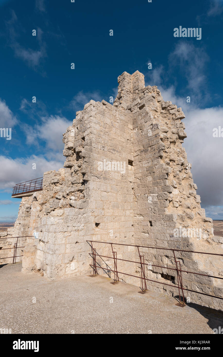 Castrojeriz castle hi-res stock photography and images - Alamy