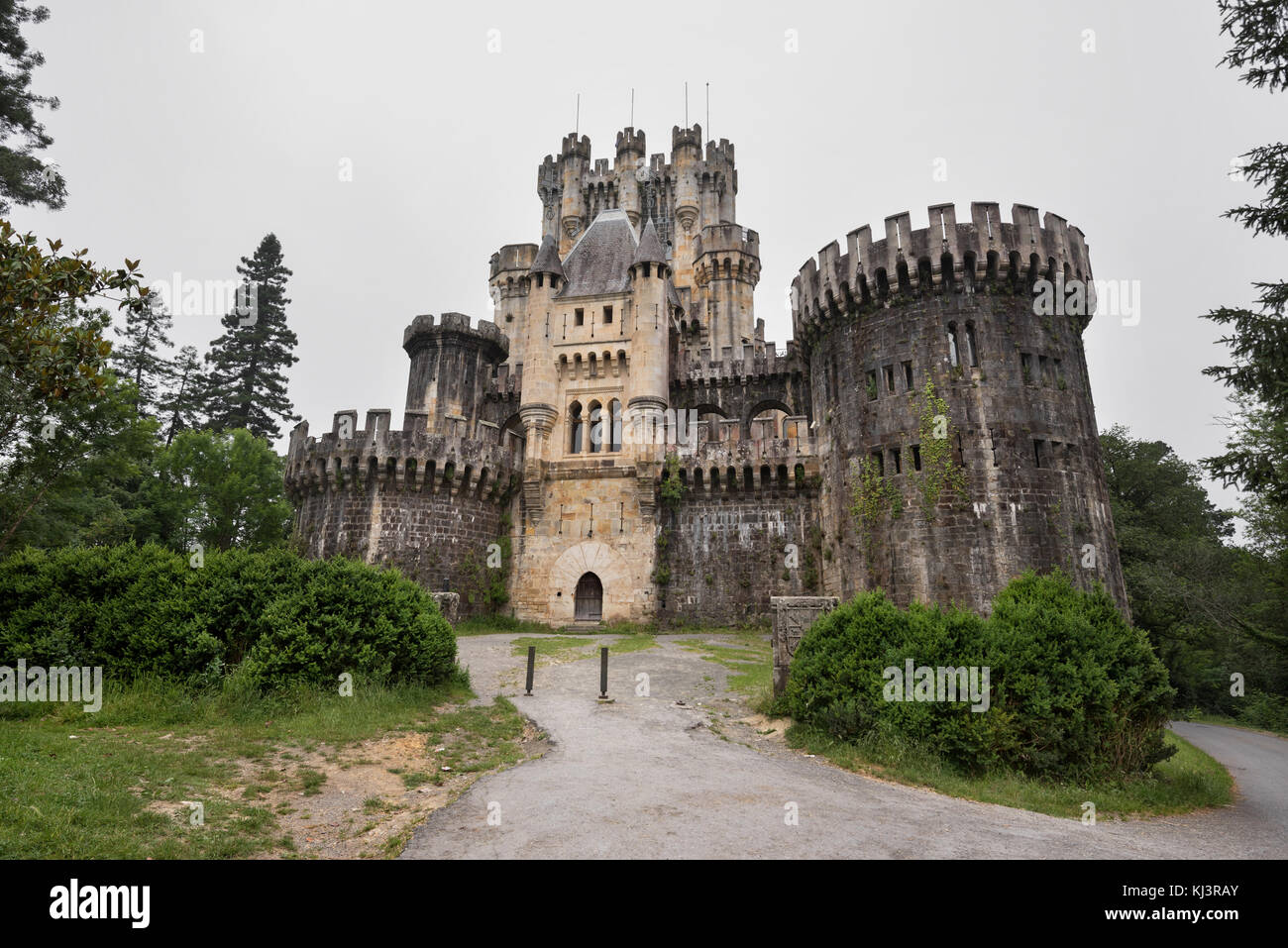 Butrón castle hi-res stock photography and images - Alamy