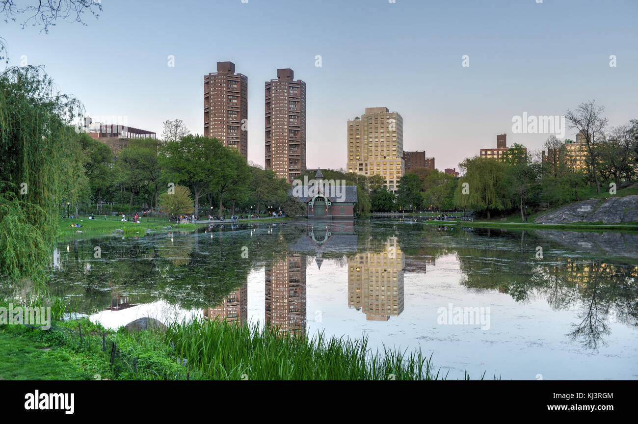 Harlem Meer (Lake(, Central Park, New York and the reflections of ...