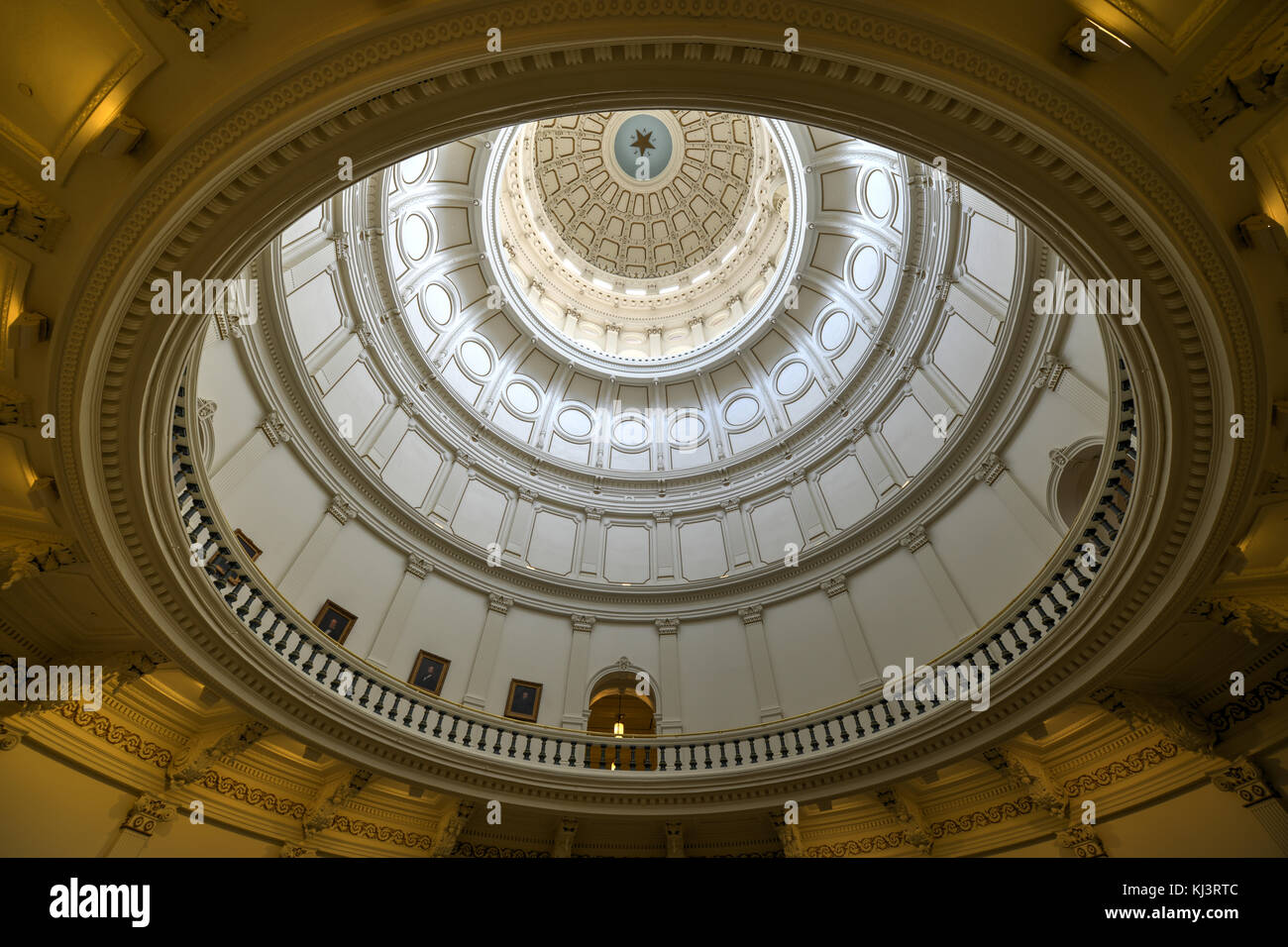 Texas state capitol building interior hi-res stock photography and ...