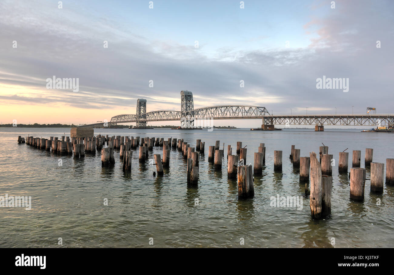 Marine Parkway-Gil Hodges Memorial Bridge as seen from Rockaway, Queens ...
