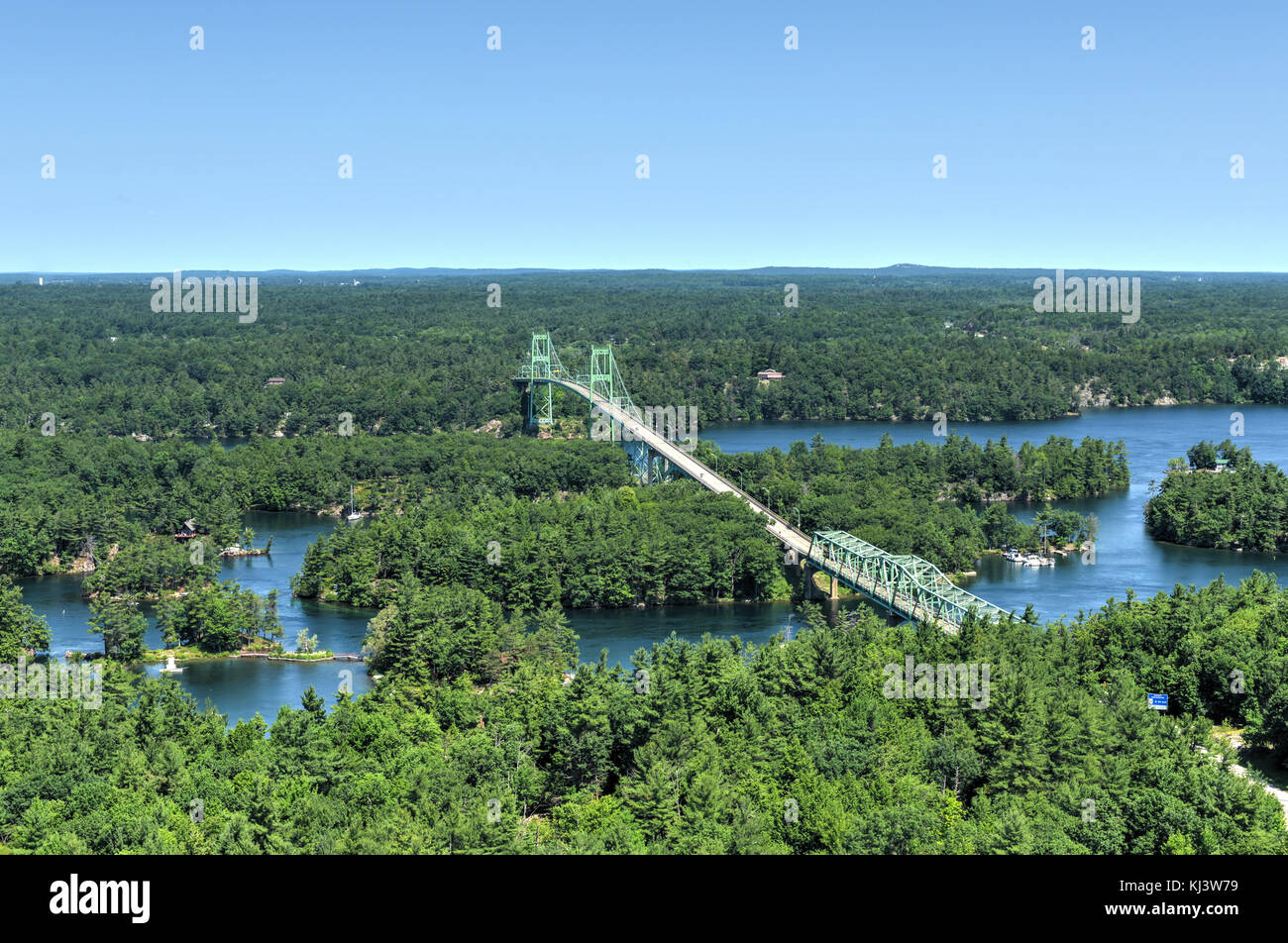 Thousand islands international bridge hi-res stock photography and ...