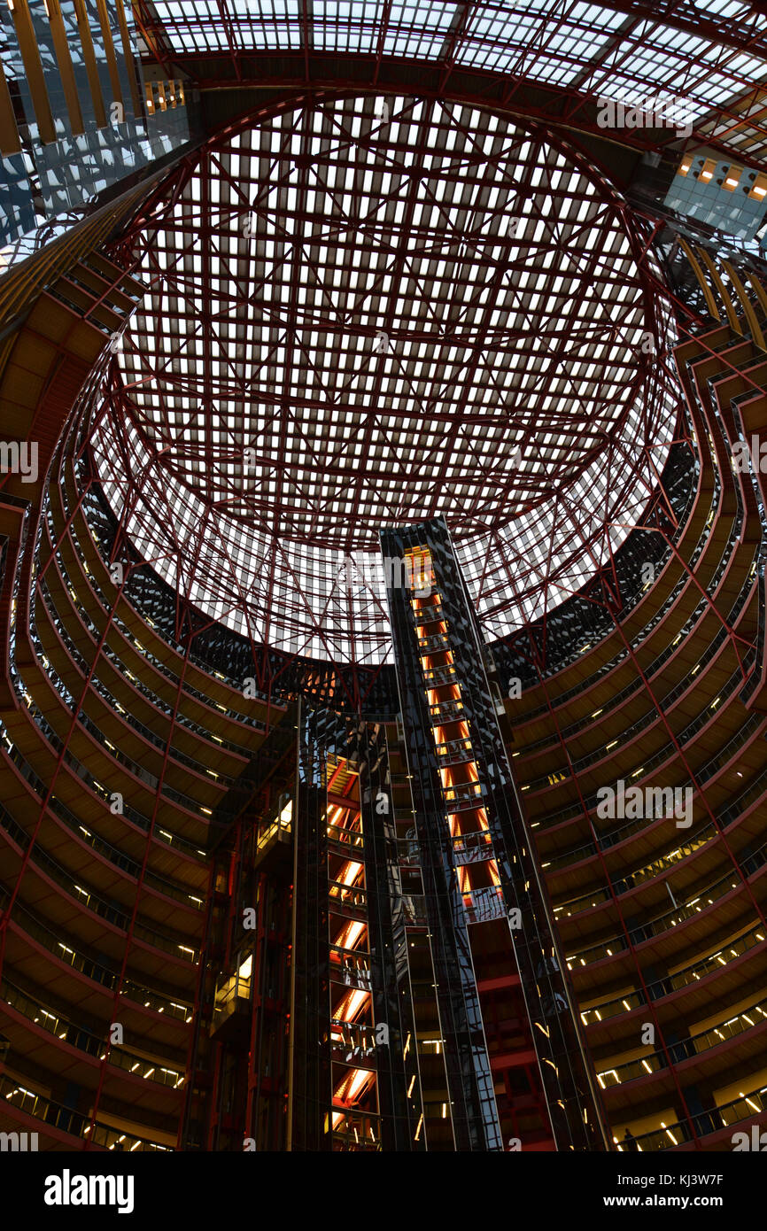 Circular Atrium Stock Photos & Circular Atrium Stock Images - Alamy