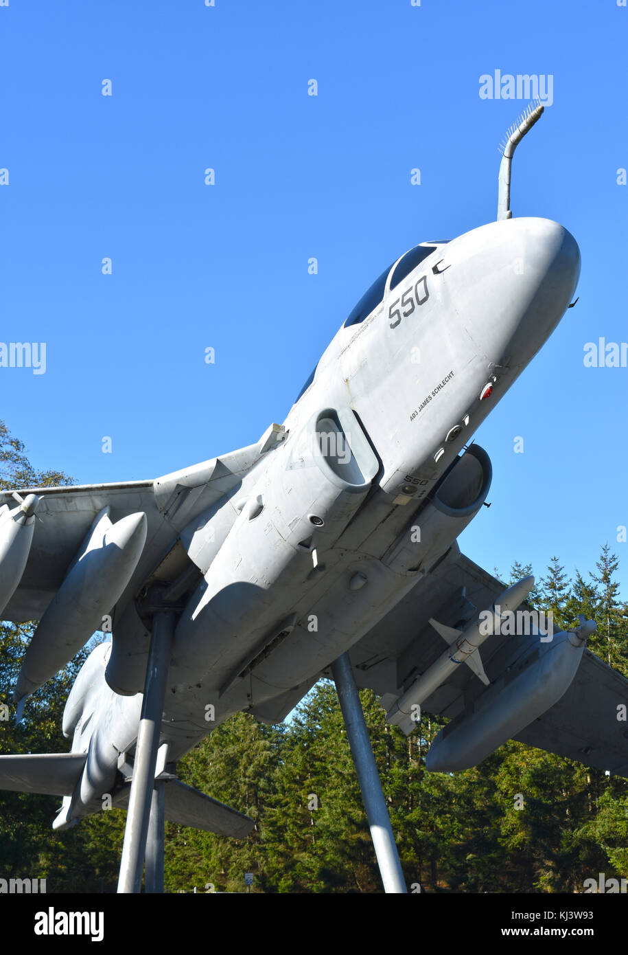 Two Navy fighter jets with bombs underneath welcome visitors to Oak ...