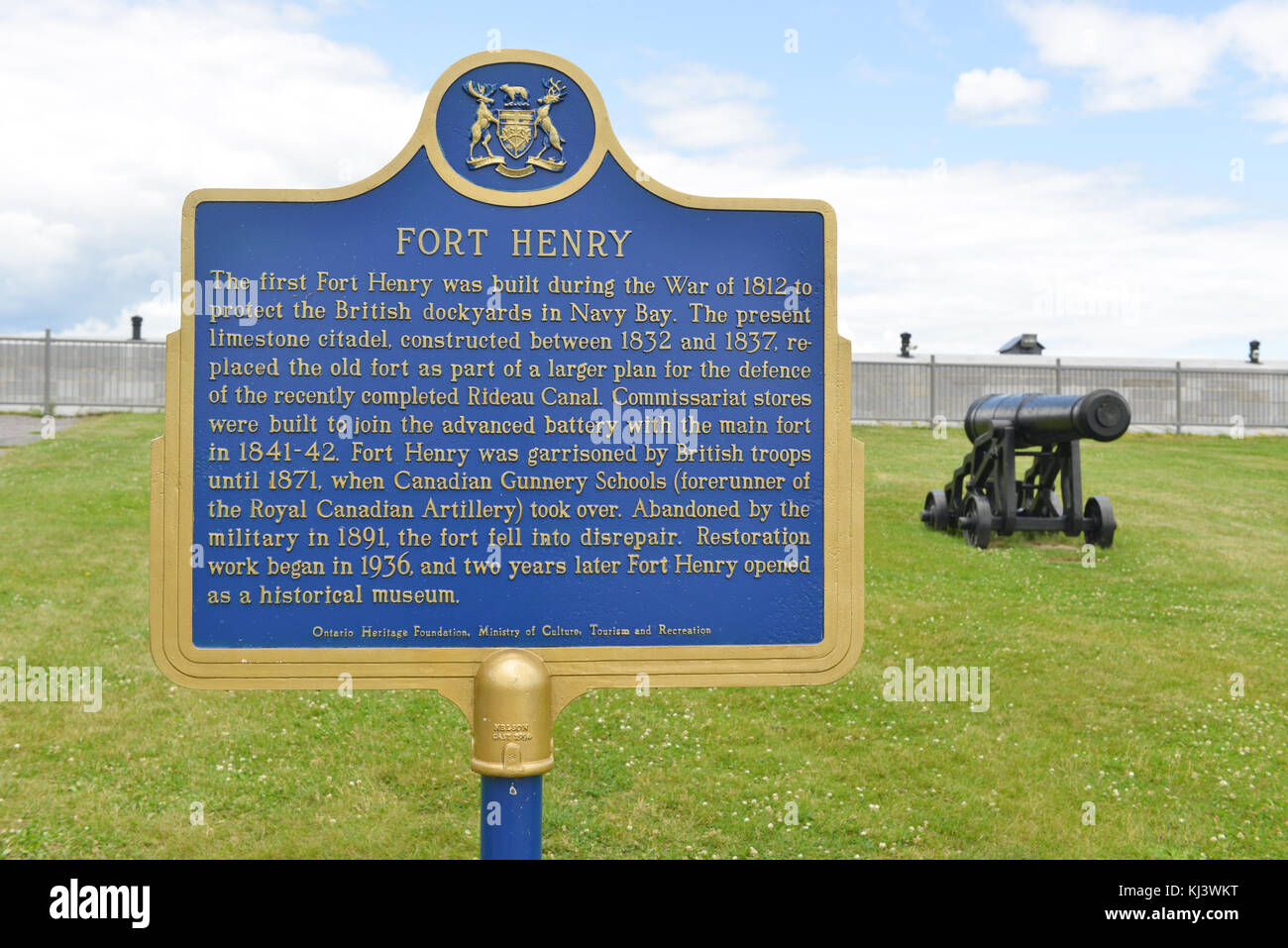 Fort Henry Sign. Entrance to Fort Henry National Historic Site in ...