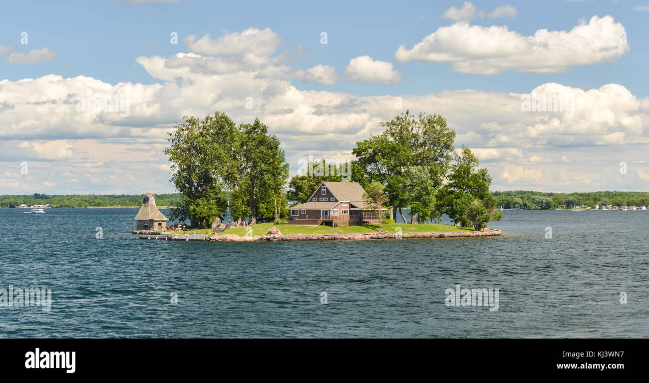 Two thousand trees hi-res stock photography and images - Alamy