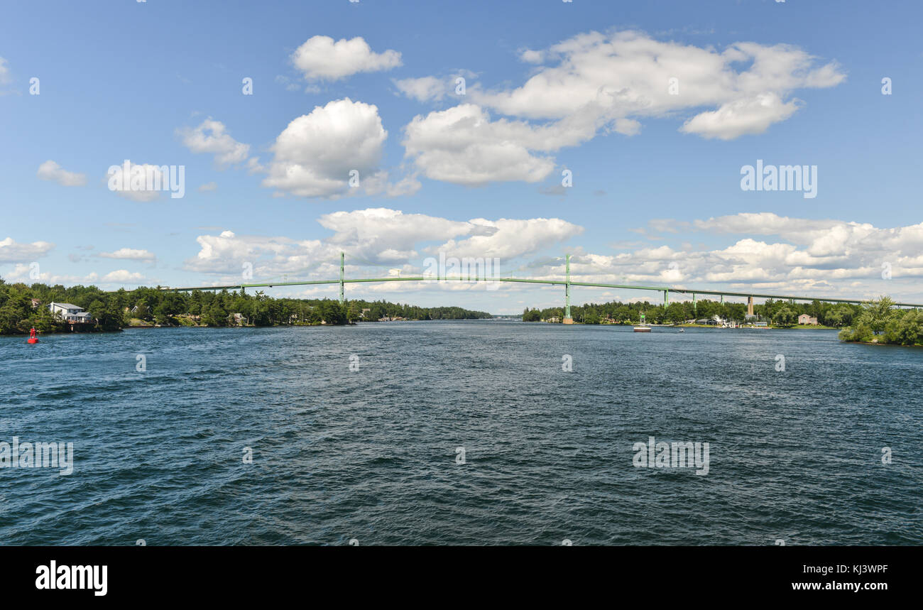 Thousand islands international bridge hi-res stock photography and ...