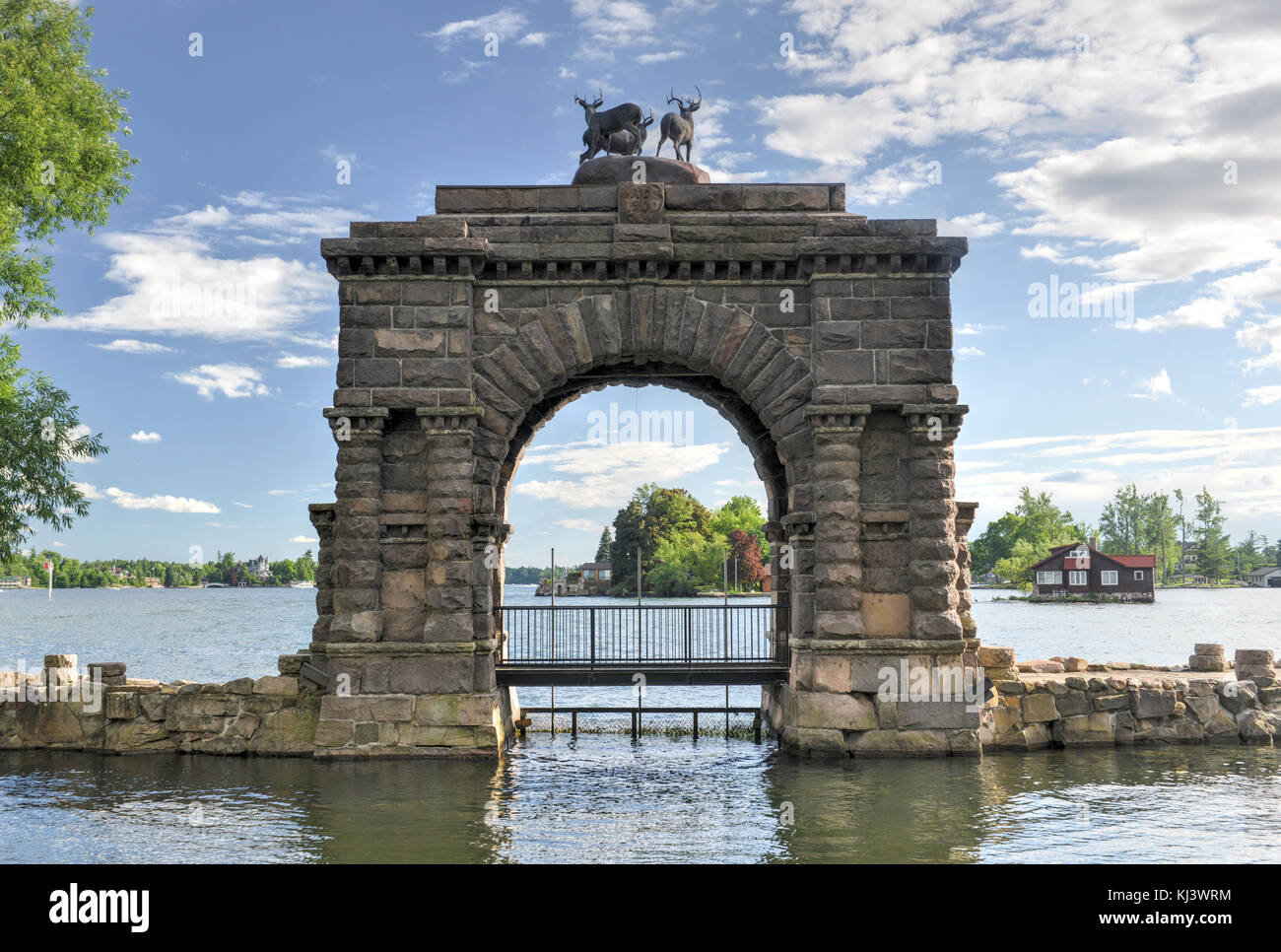 Entry arch hi-res stock photography and images - Alamy