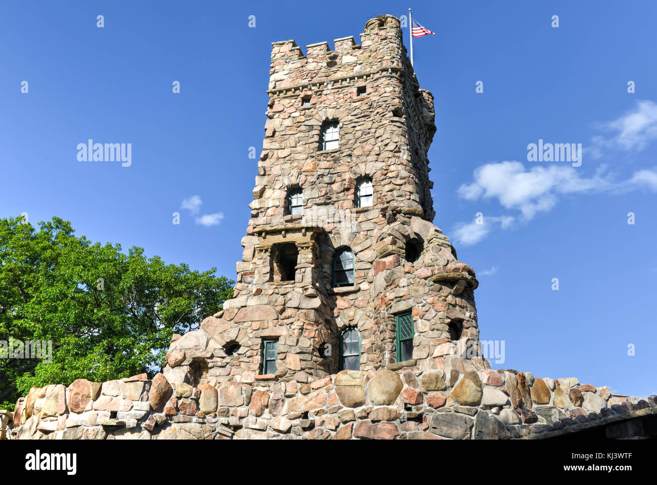 The Alster Tower, Boldt Castle, Thousand Islands, New York. Its design ...