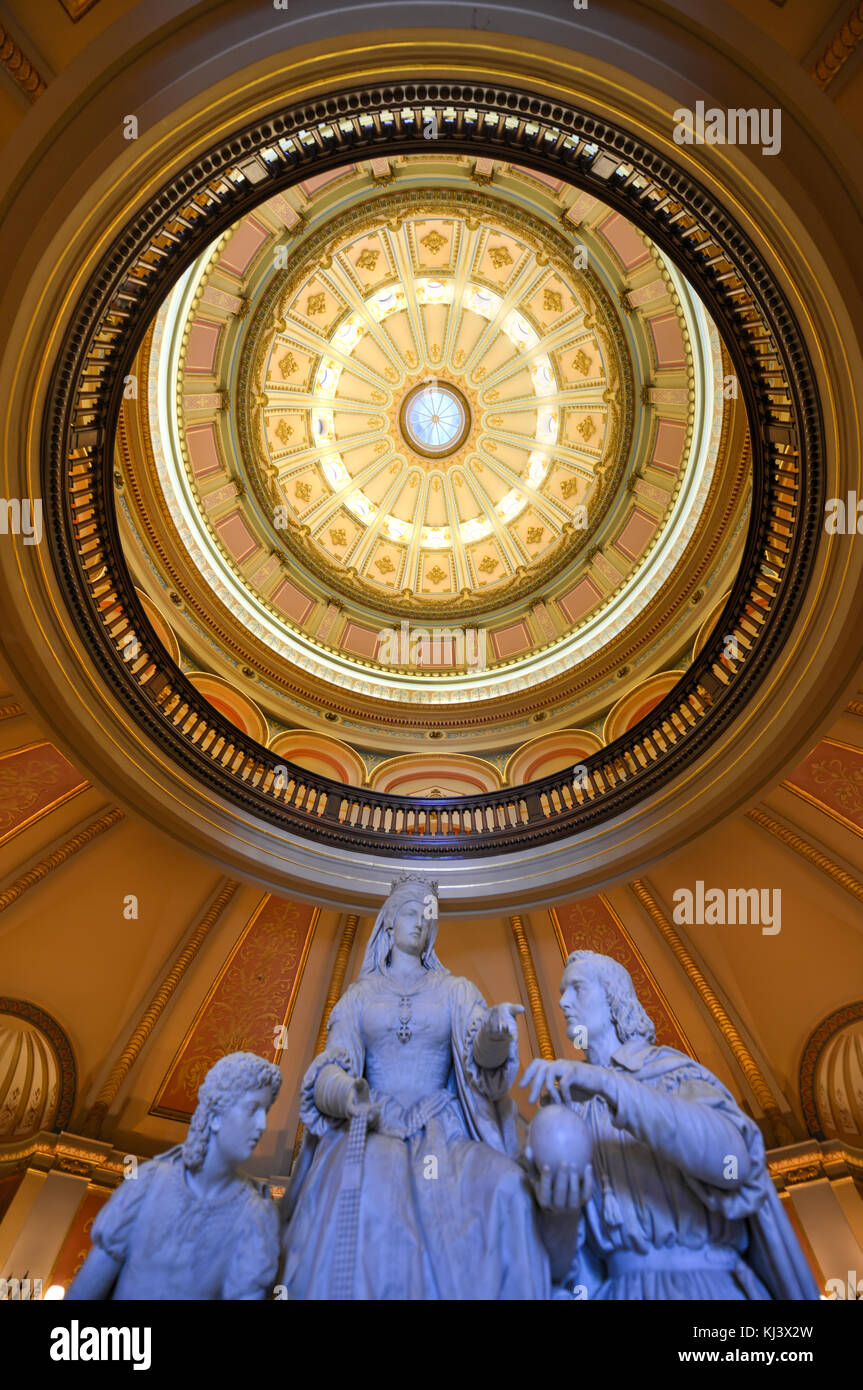 Columbus' Last Appeal to Queen Isabella Statue and Rotunda in ...