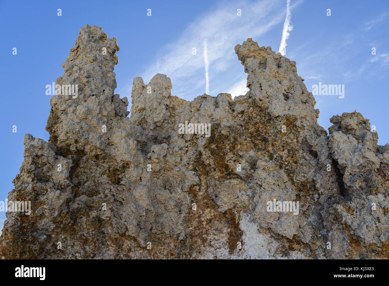 Tufa Formation in Mono Lake Tufa State Natural Reserve, California ...